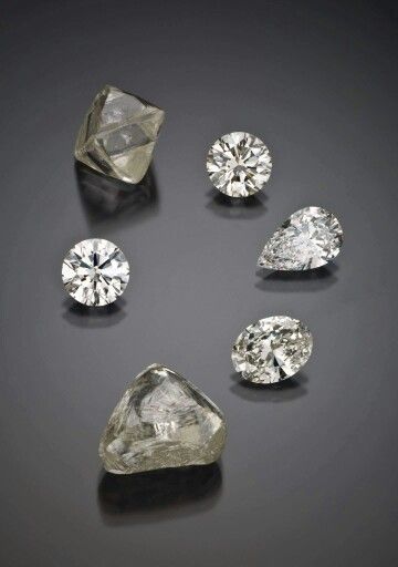 Lab Grown Diamonds vs Natural Diamonds: A Complete Guide | Anyra Diamonds